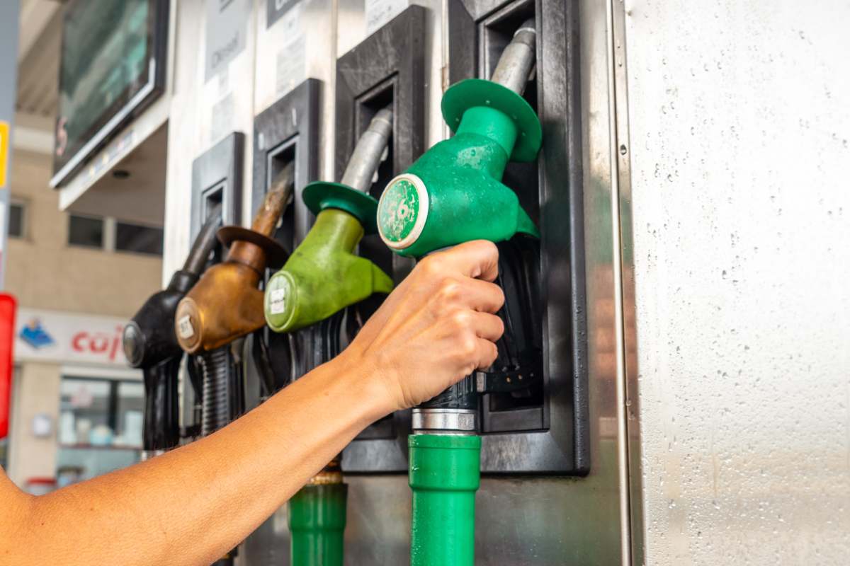 Gasolio sporco risarcimento danni: cosa fare per richiederlo - SLLS.IT
